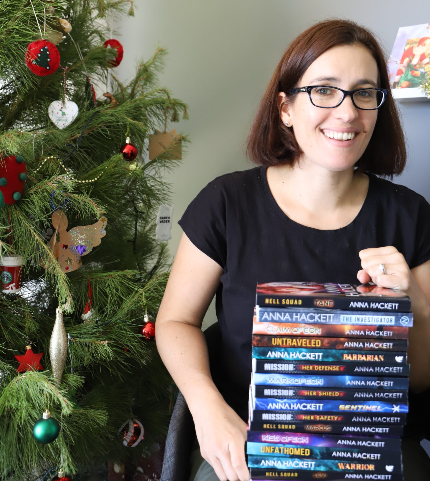 Happy Holidays and Anna's Christmas Giveaway! - Anna Hackett